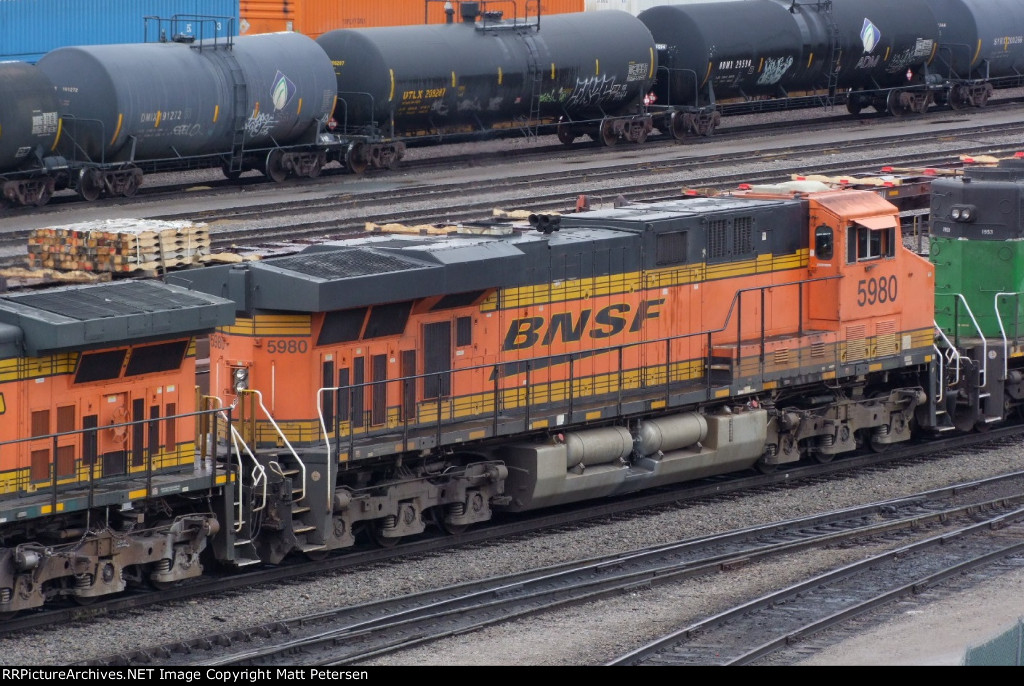 BNSF 5980